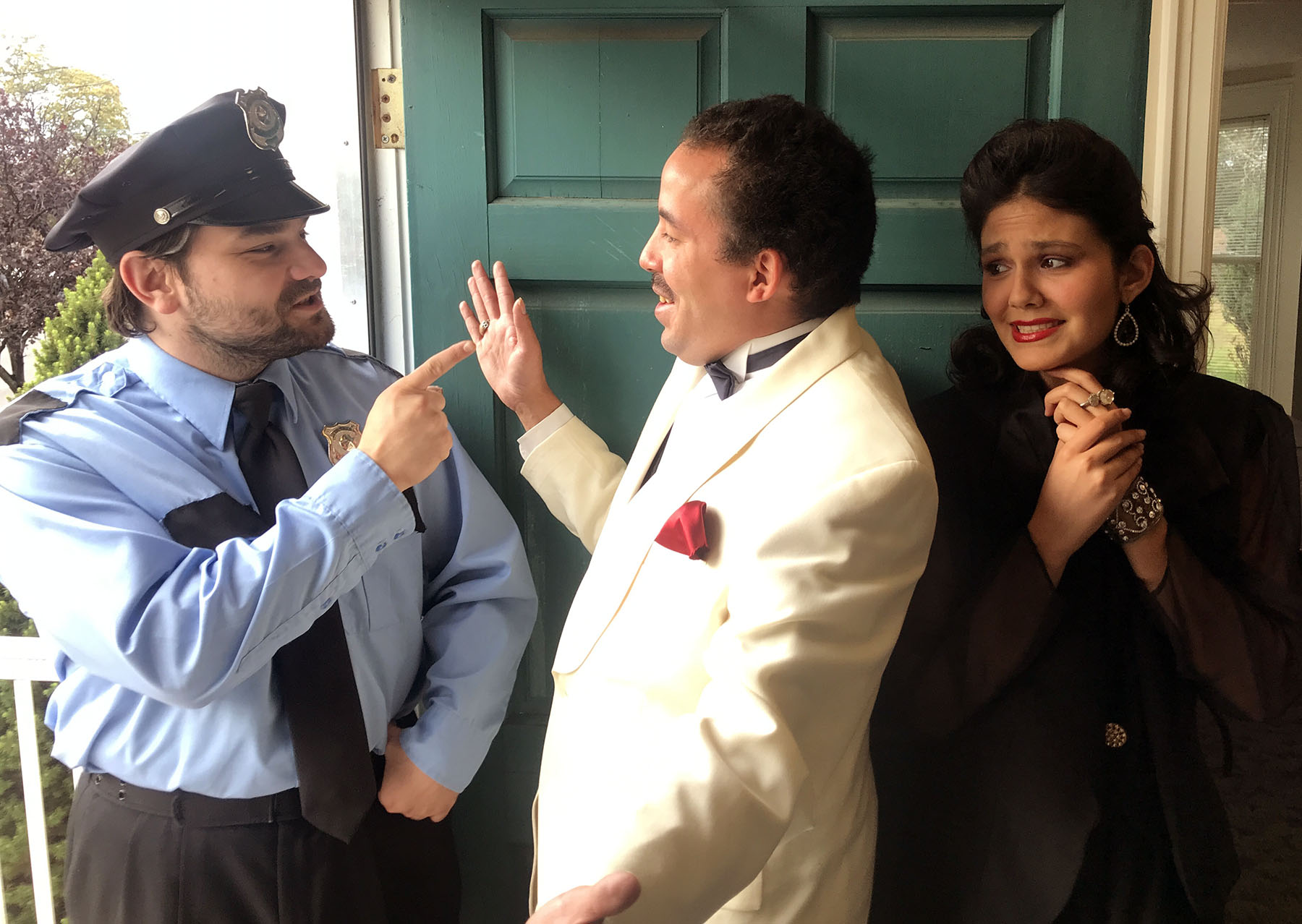 Ray Parent as Officer Welch, David Leegrand as Glenn Cooper and Paloma ...